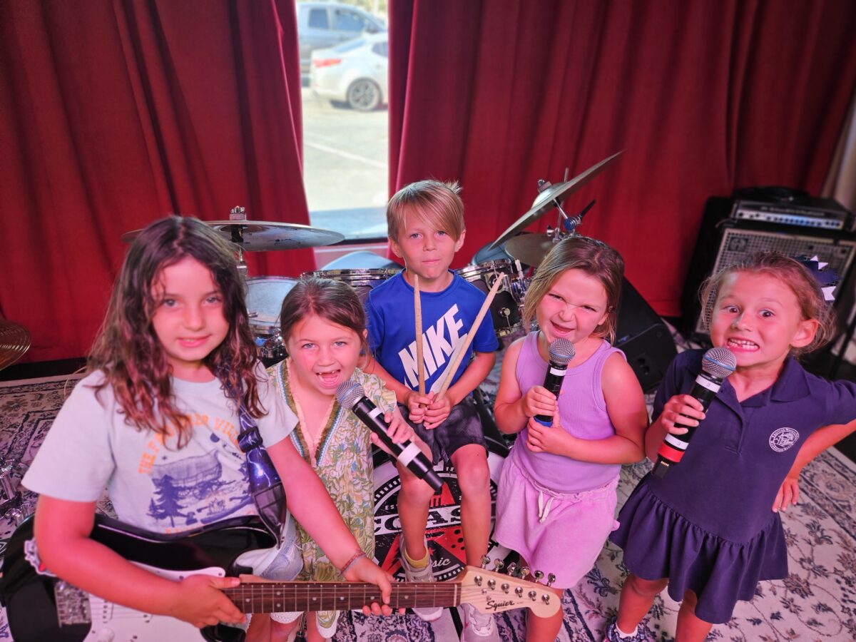 The Pop Rocks • Coast Music